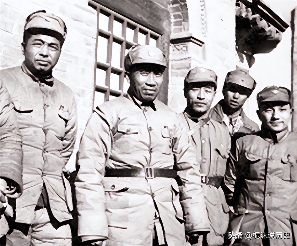 General Peng Dehuai under the color lens of the Soviet Union: thick ...