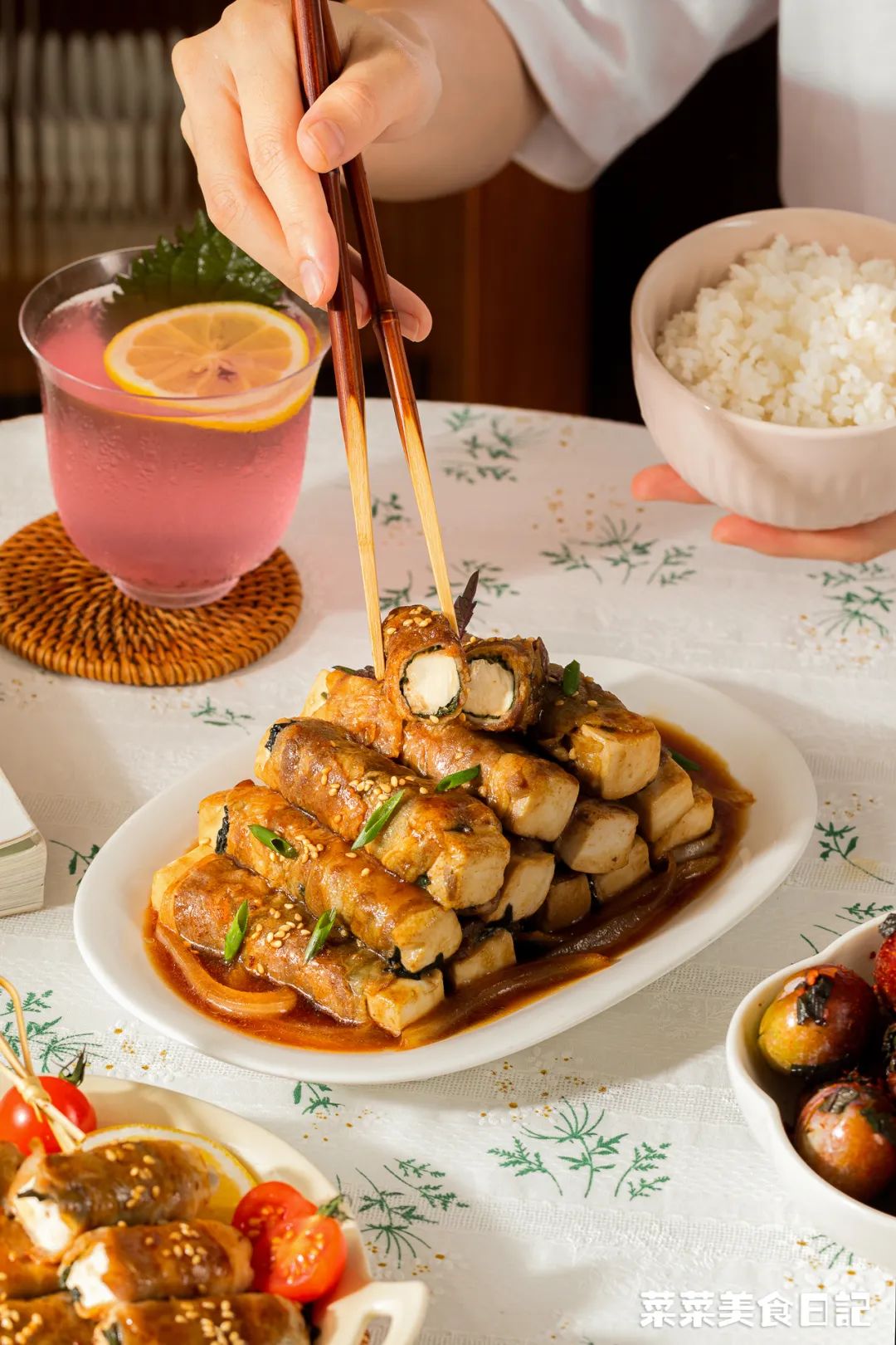 The most explosive method of tofu, so fragrant that it jumps feet, so ...
