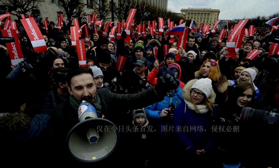 Medvedev: Why is he gradually fading away from the core of Russian ...