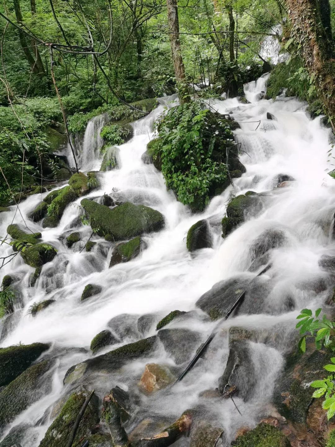 Wawushan low mountain waterfalls - iMedia