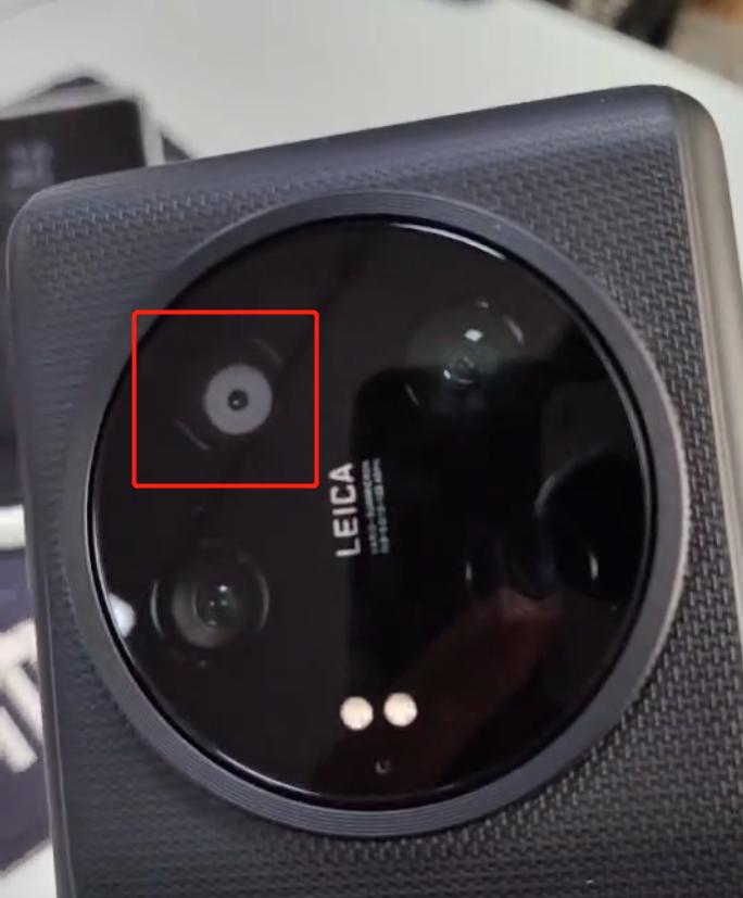 Is the "shaking" of the mobile phone's variable aperture a physical ...