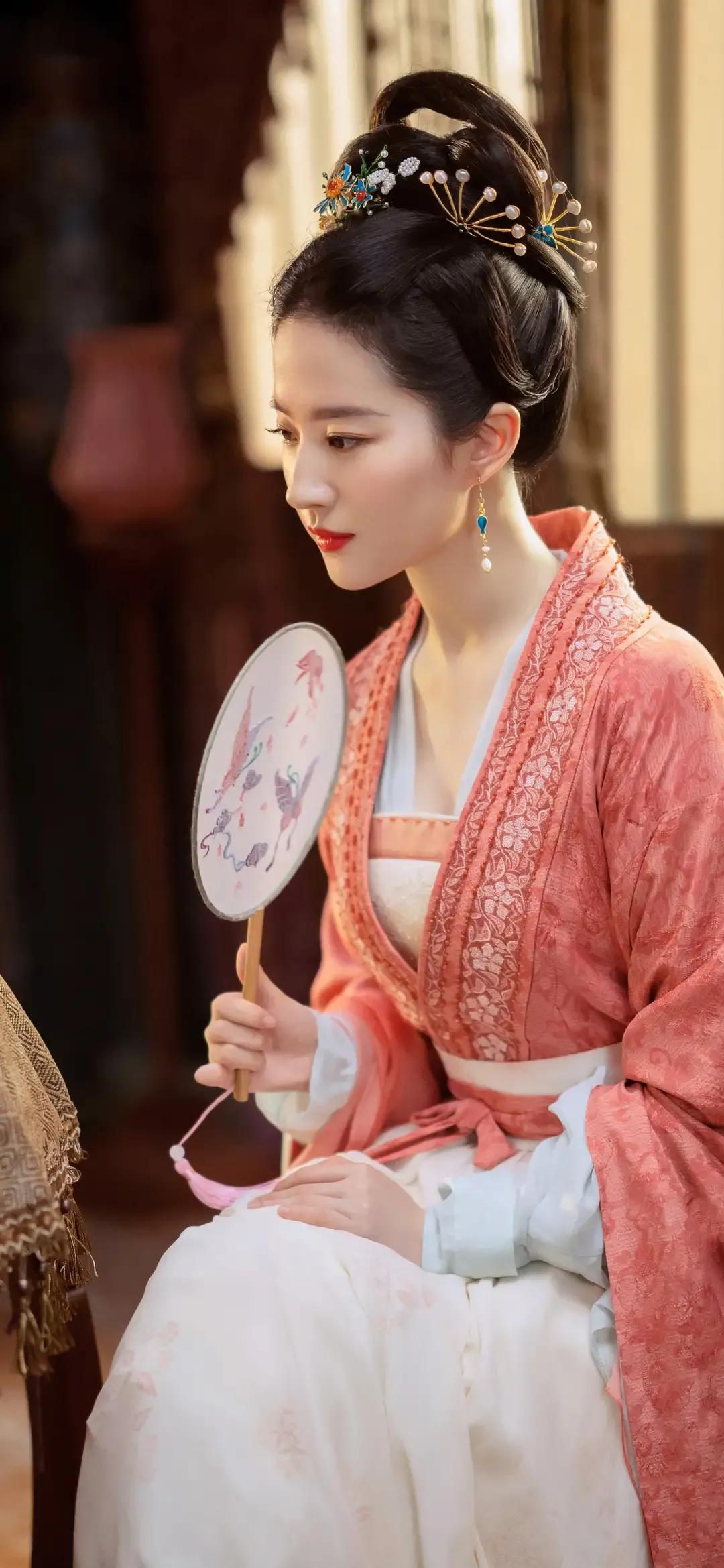 Liu Yifei's Dream Hualu - iNEWS