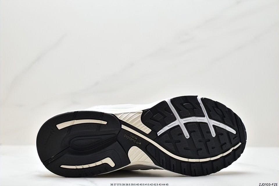 Casual Sports Versatile Dad Running Shoes - iNEWS