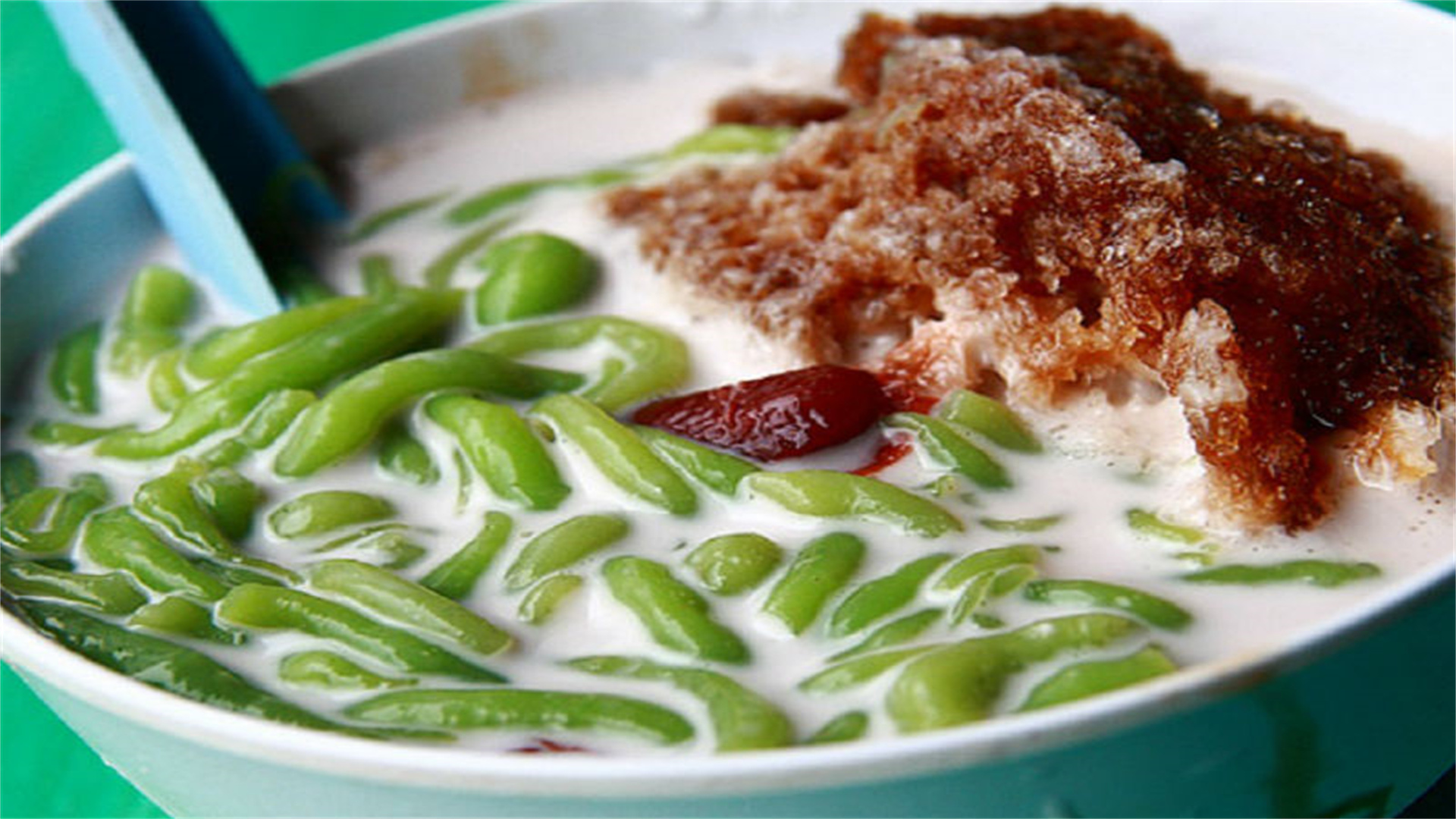 10 Weirdest Desserts From Around the World - iNEWS