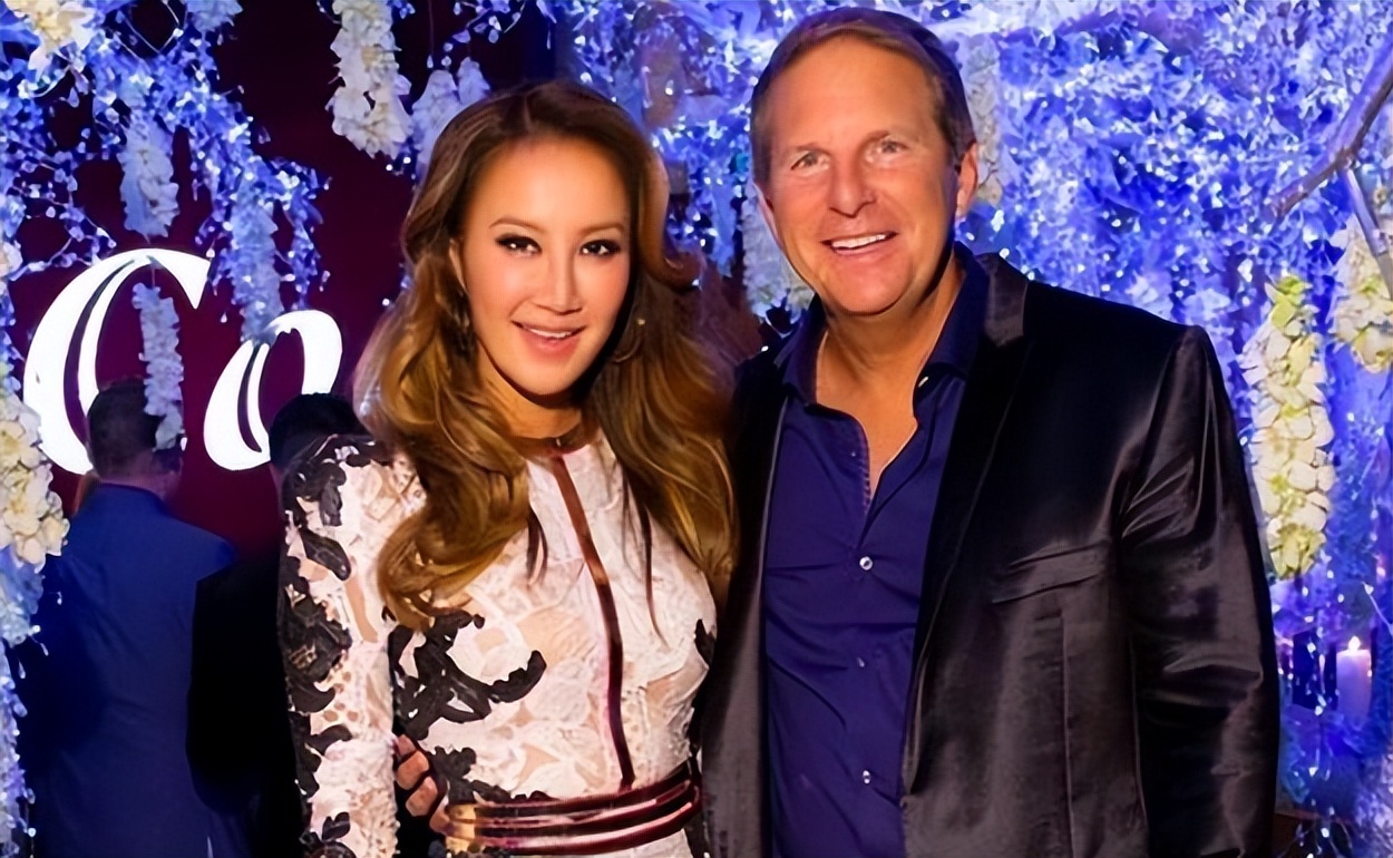 Singer Coco Lee passed away: Born with a disabled right leg and her ...