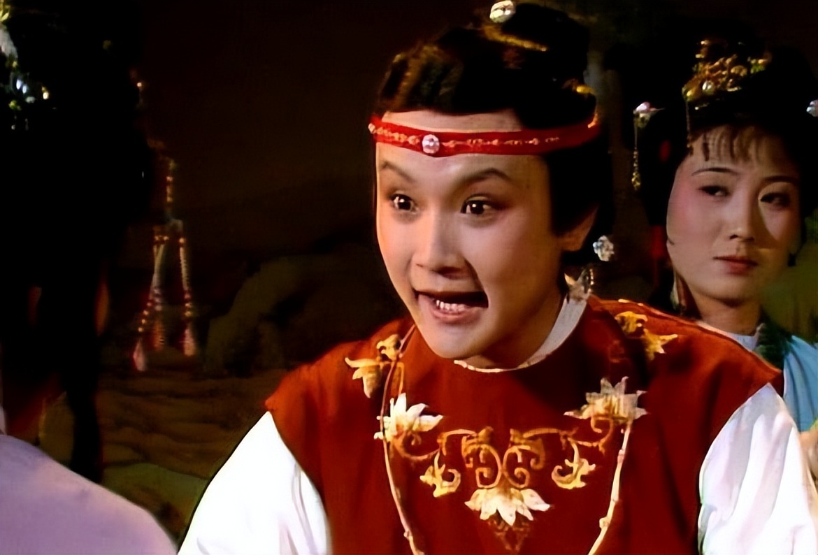 Why did "Shouyi Hongqunfang hold a night banquet" as the last feast of ...