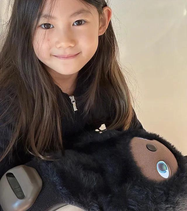 Chen Guanxi's daughter Alaia This relaxation is absolutely amazing - iNEWS