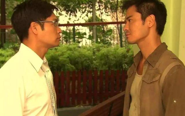 Walking with the enemy: Guo Jinan plays Tang Liyan, a gentle scum, with ...