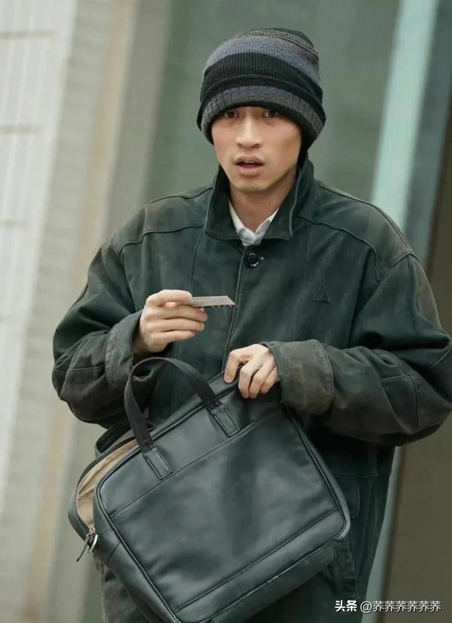 Wei Chen challenged for an important role and didn't cut his hair for ...