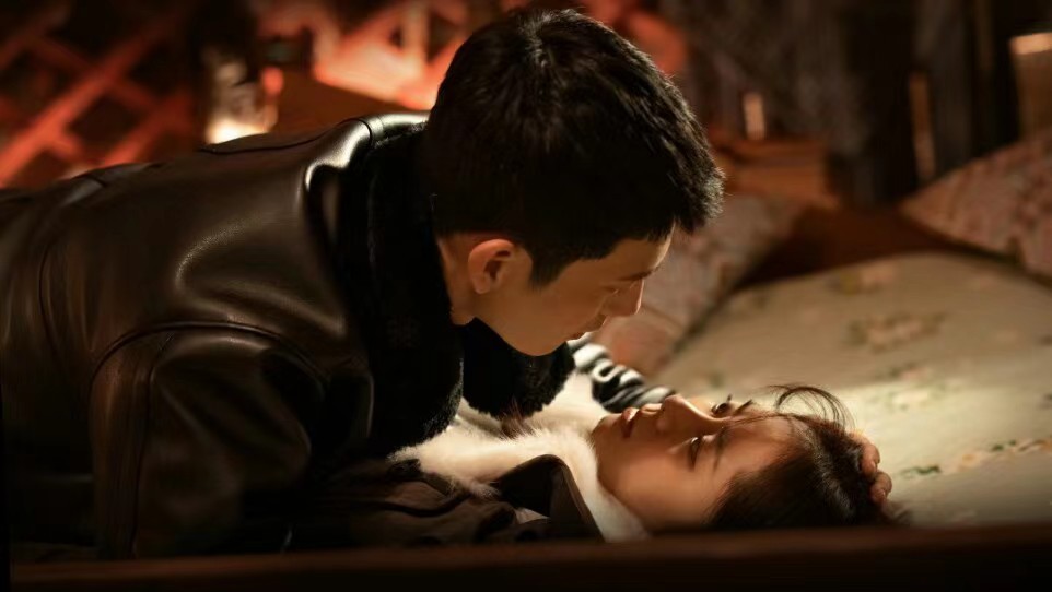 Partner Jing Boran Returns To Set A File Tan Songyun Picks You Up