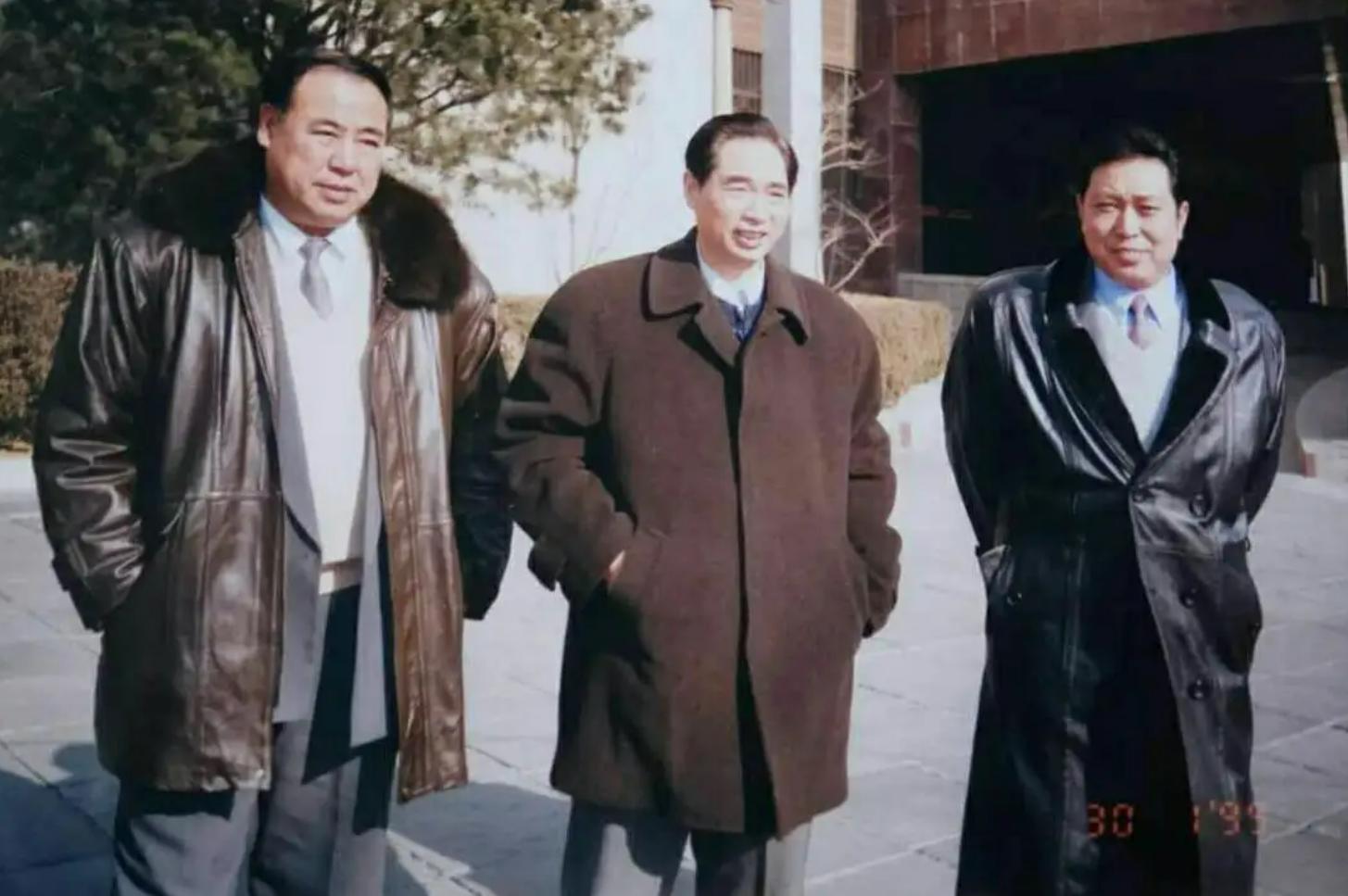 In 1985, Qian Guoliang served as the commander of the 27th Army. Who ...