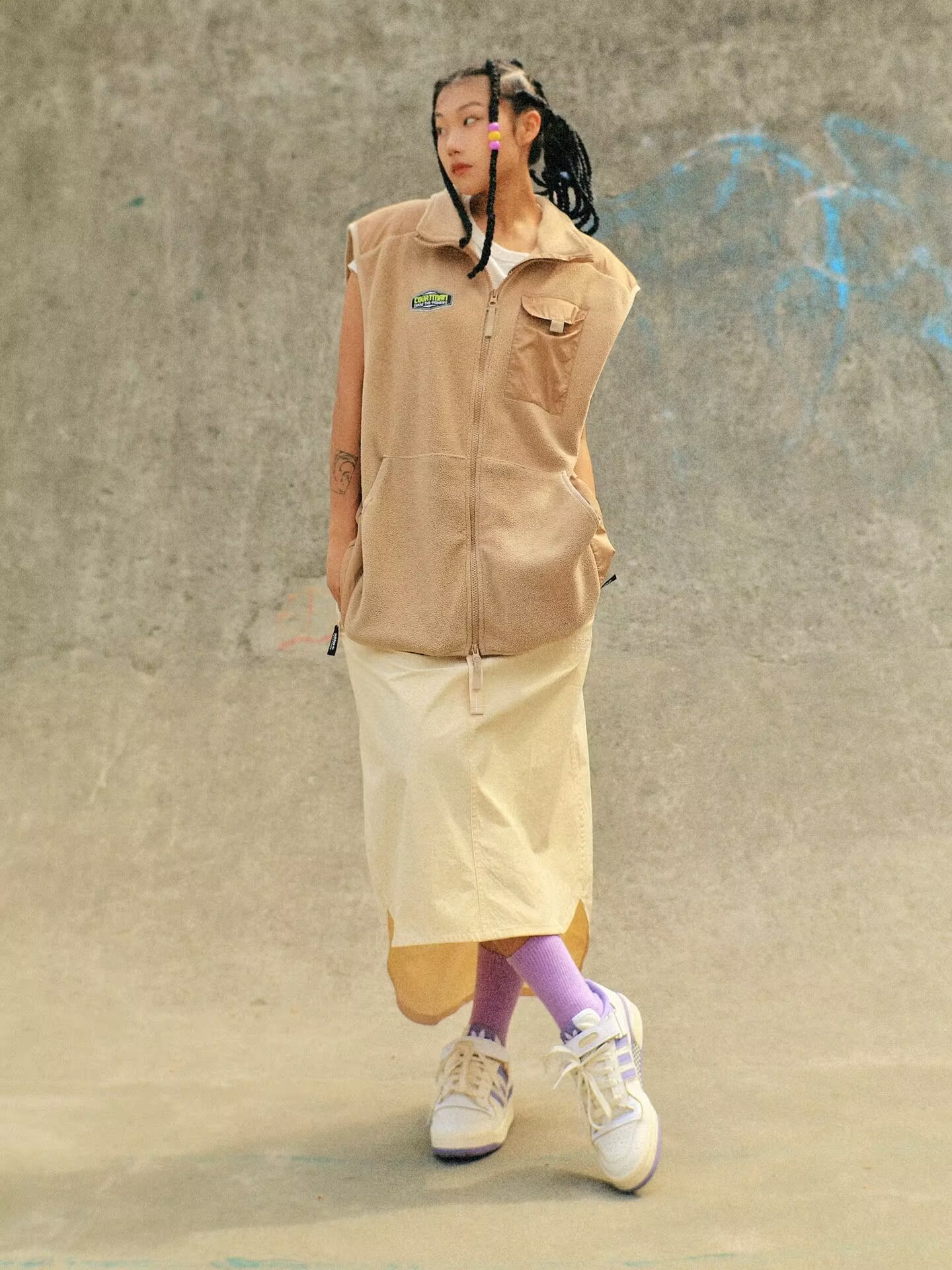 Street and retro new color OOTD - iNEWS