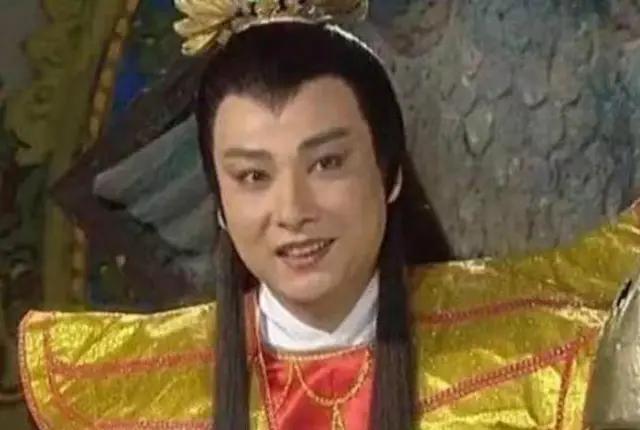 There is a golden-winged Dapeng bird called "Journey to the West" who ...