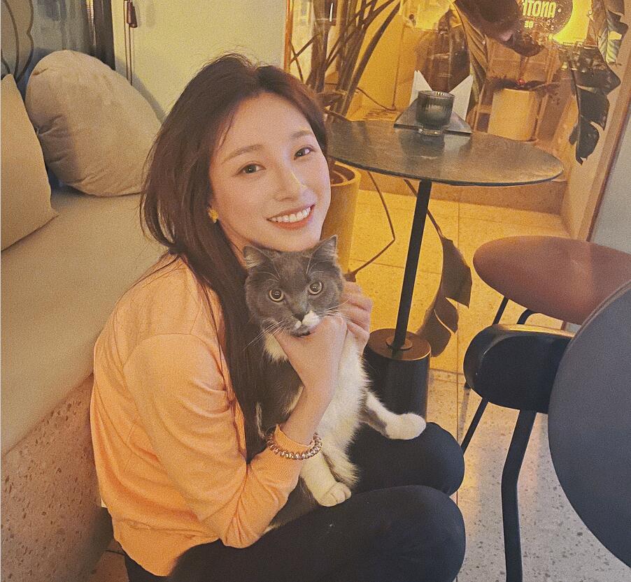 Ma Fanshu, a new "CCTV facade", takes photos of his life. He is ...