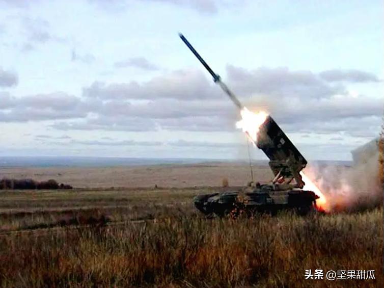 The TOS-1A rocket launcher began to strike accurately, the ammunition ...