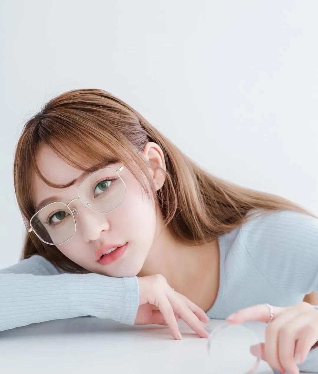 Taiwanese beauty model: Lin Xiang - iMedia