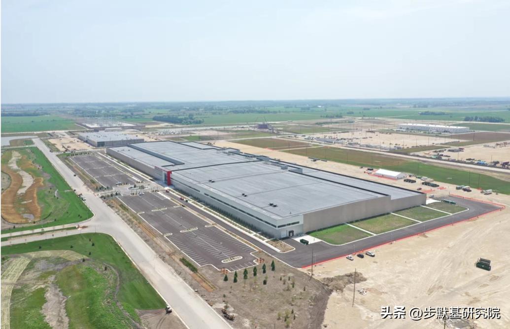 What do Foxconn's factories all over the world look like? - iNEWS
