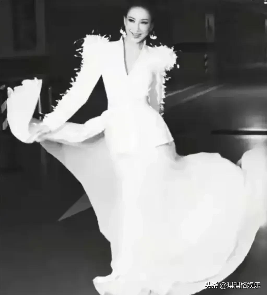 Coco Lee recovers from surgery on her leg injury, but commits suicide ...