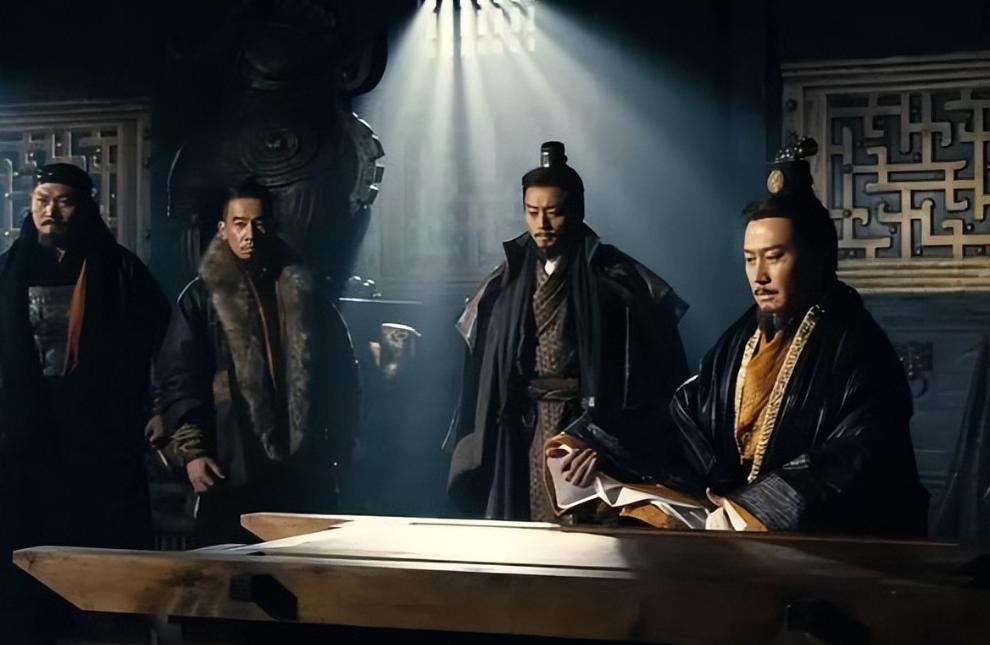 After the establishment of the Eastern Han Dynasty, what reforms did ...