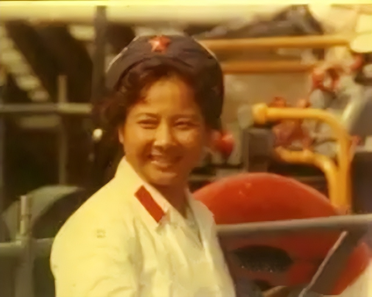 Admiral Su Zhenhua is an actor in the Chinese industrial troupe, but ...