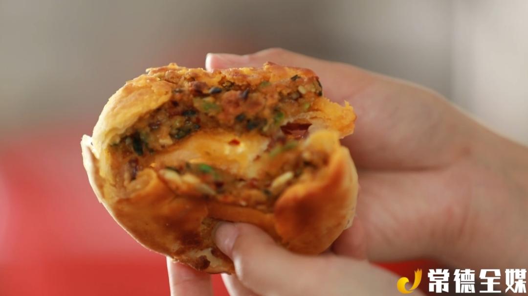 The beef mooncakes in the village of Dingcheng have been passed down ...