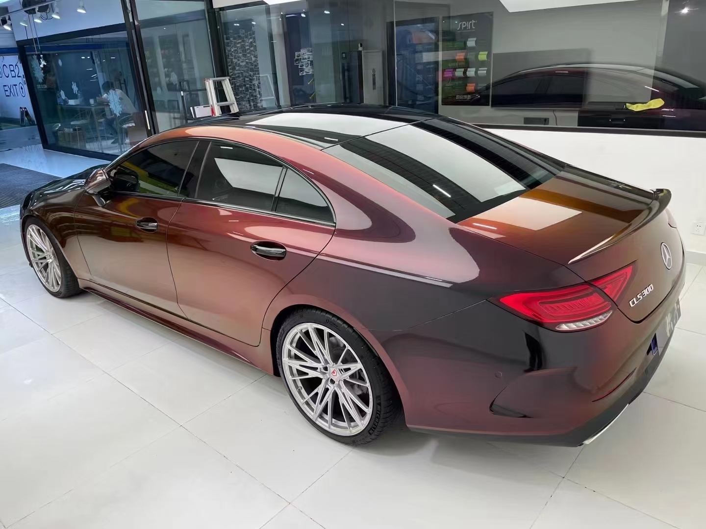 Eber color change film black magic red, a dark red tone full of ...