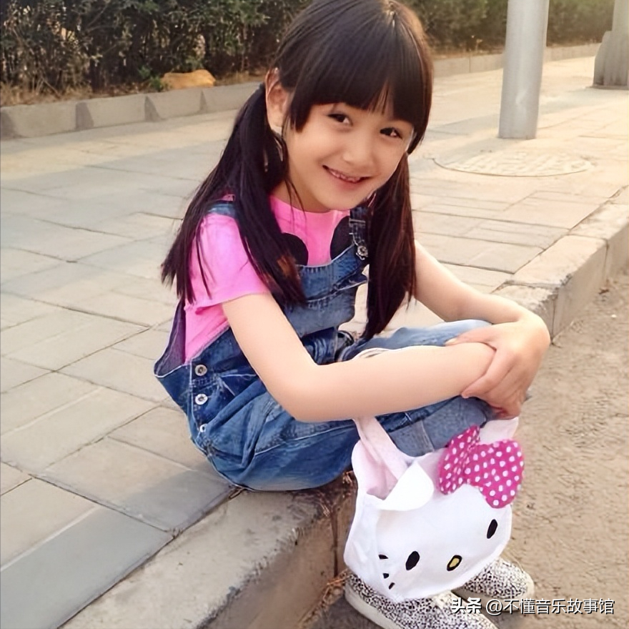 China's top ten most beautiful child stars - iNEWS