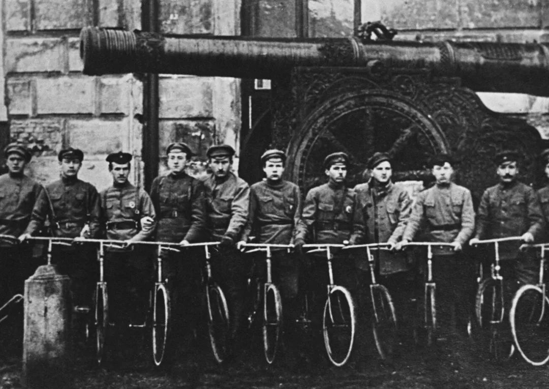 The history of the Soviet bicycle force - iNEWS