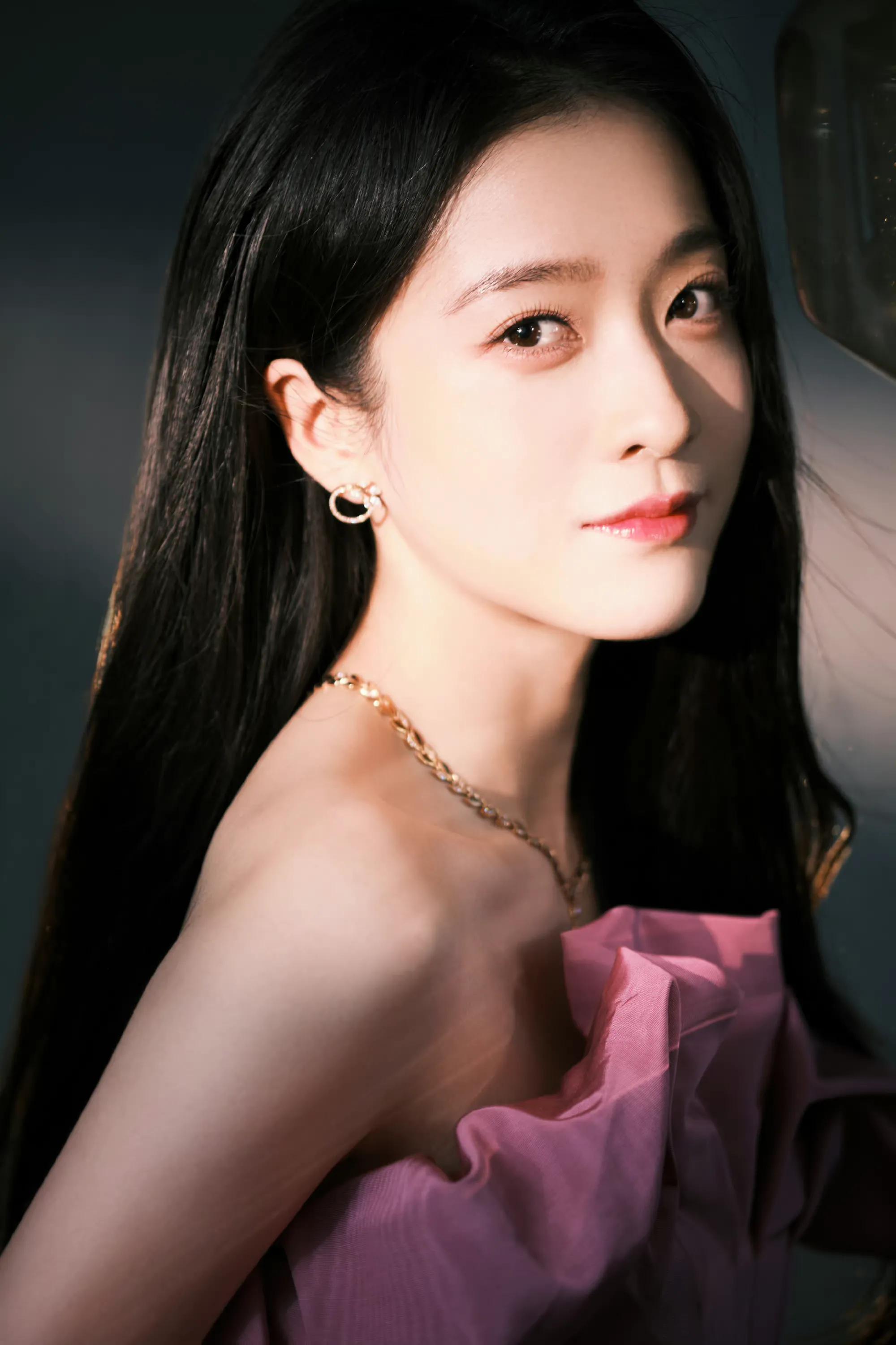 Zhang Xue welcomes the beautiful picture - iNEWS