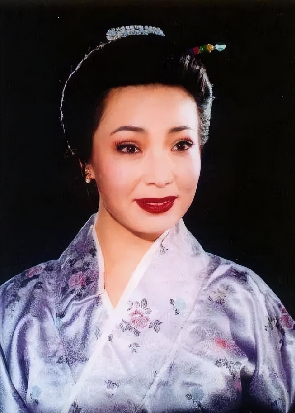 "Queen professional household" Dai Chunrong: Married an outsider at 25 ...