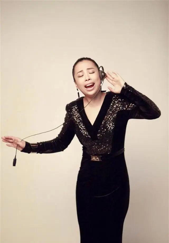 The 54-year-old Huang Qishan rewrote her ending in this way. It has ...