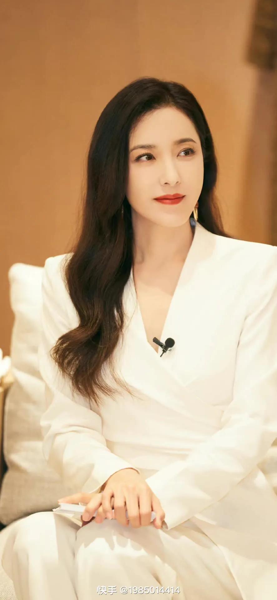 Celebrity photo: Zeng Li - iNEWS