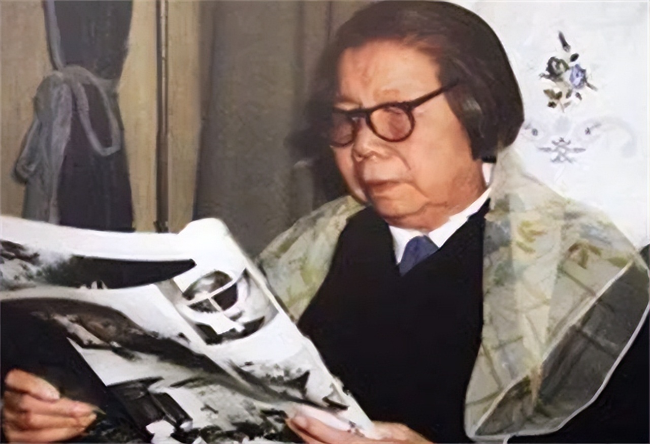 In 1987, when Deng Yingchao heard a broadcast, he immediately wrote to ...