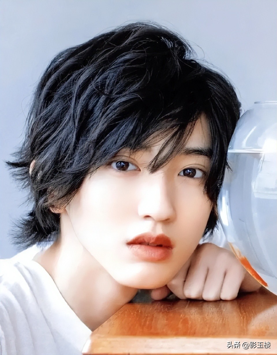 The 15-year-old "beautiful boy once in a thousand years" debuted at the ...