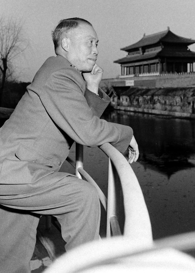 Li Zongren died of illness in 1969. Before his death, he burst into ...