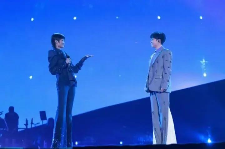 Li Yuchun thanks Wu Qingfeng for coming to his concert: You are my ...