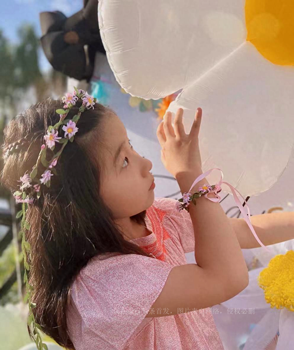 Zhang Liang's daughter celebrates her 7th birthday with outstanding ...