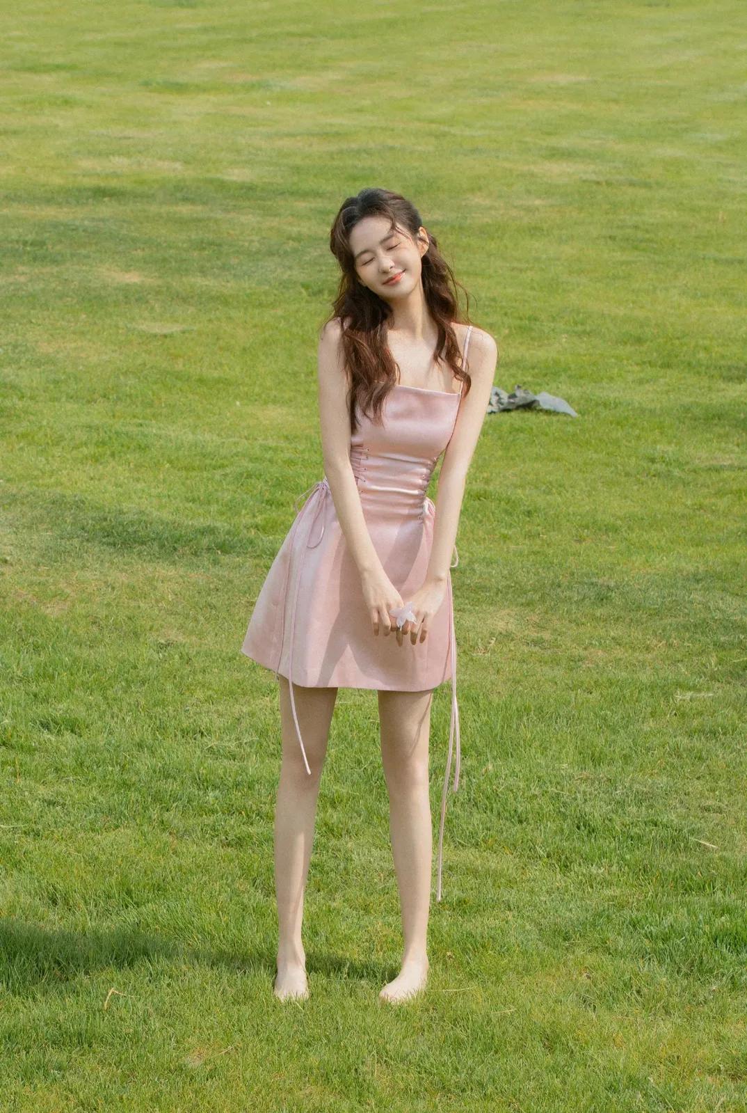 Appreciation of beautiful pictures of Zheng Hehuizi - iNEWS