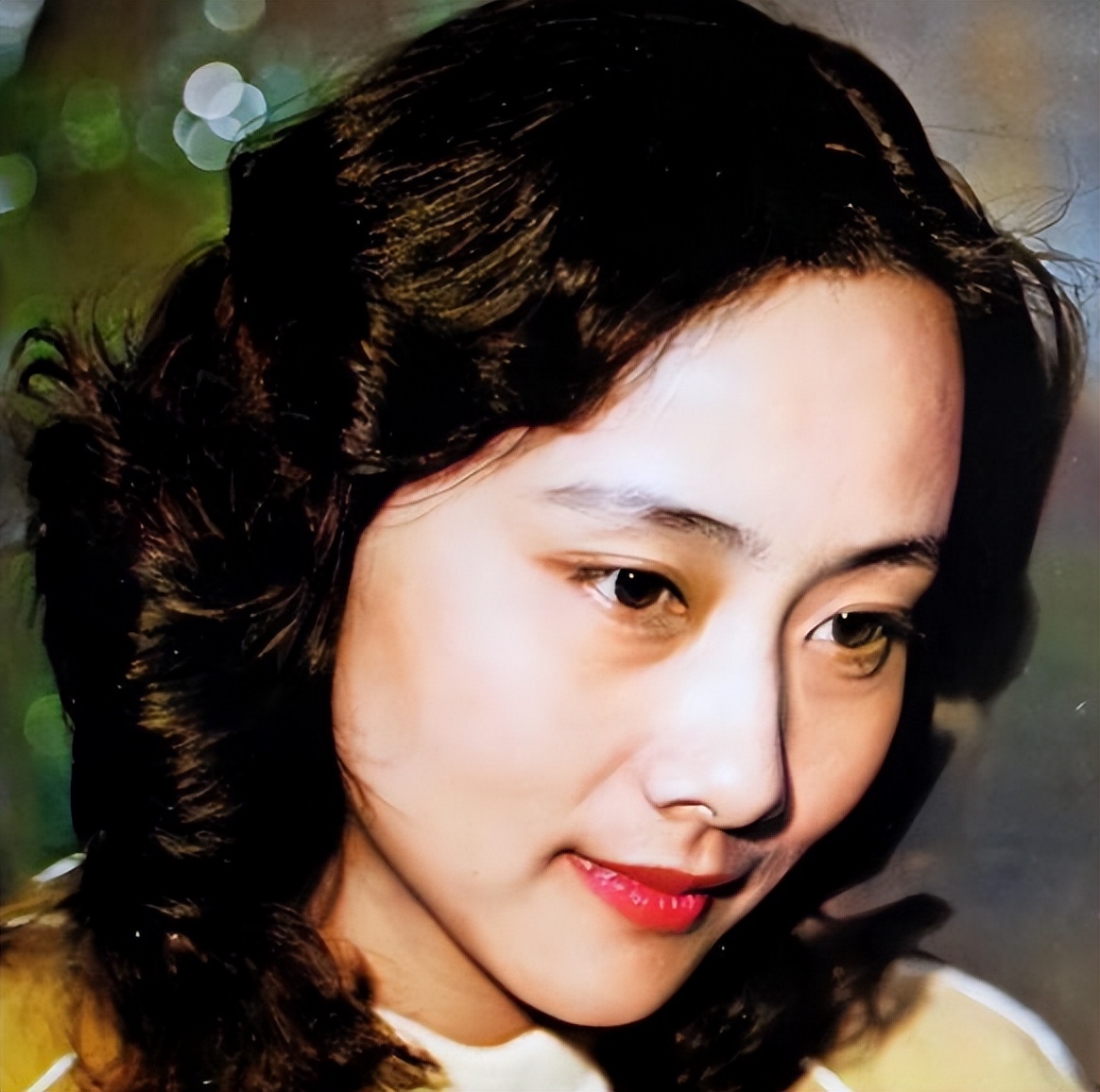 She is famous for her role in "Longing". She has been married to the 2 ...