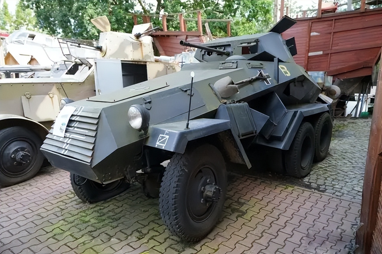 An overview of 20 armored fighting vehicles during World War II, each ...