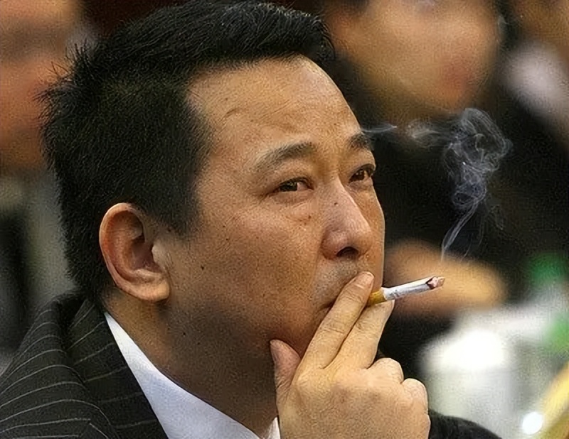 Sichuan "black boss" Liu Han's family history - iNEWS