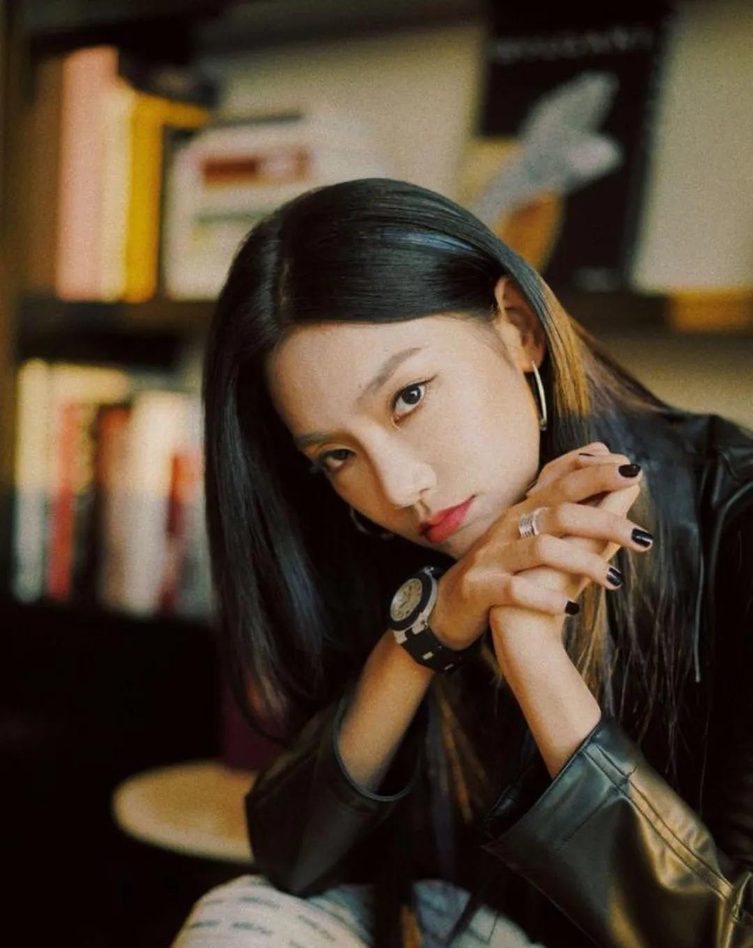 Zeng Keni, a treasure girl with both body and beauty - iNEWS