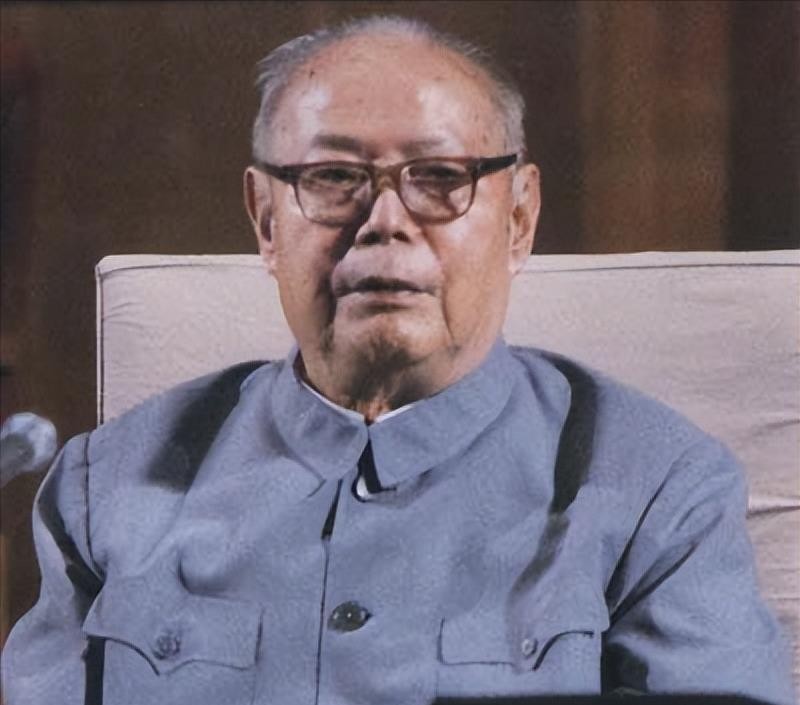 In 1989, Gu Yue was invited to attend a state banquet. General Yang ...