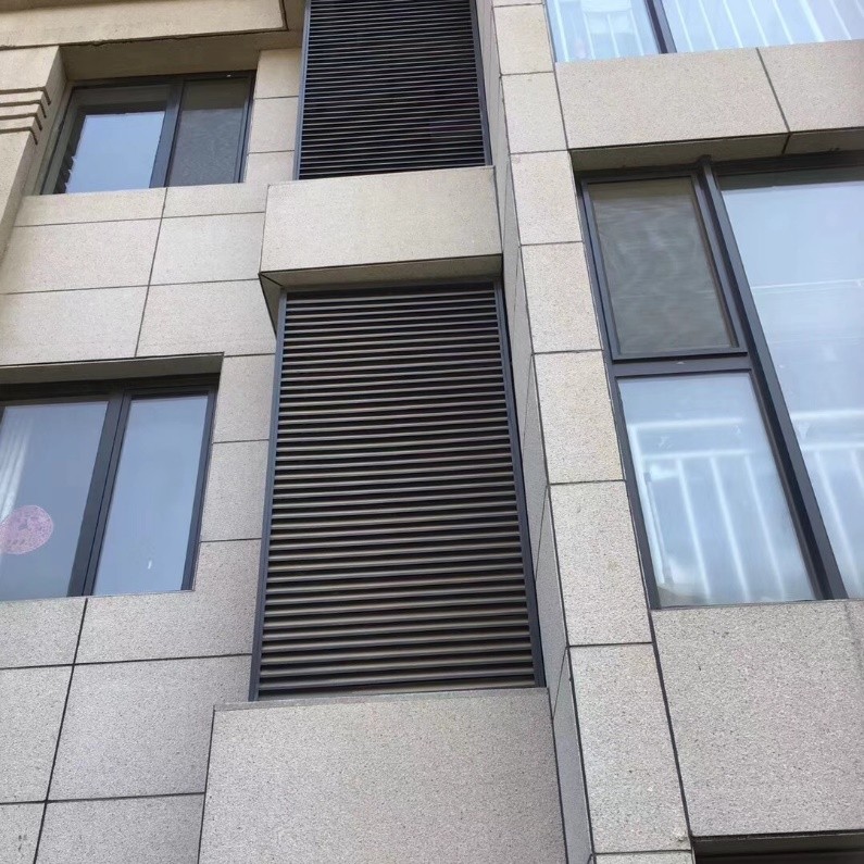 CFD analysis of building cross ventilation with external louvers - iMedia