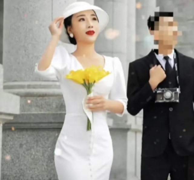 The second sister Sun Zhuo looks beautiful and has a good temperament ...