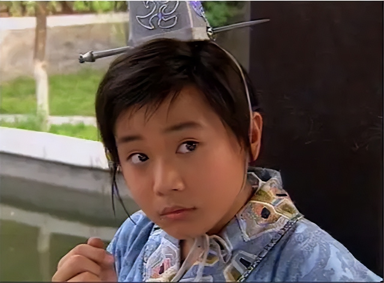 The King of Qin wants to eat the eggs laid by the rooster. The child ...