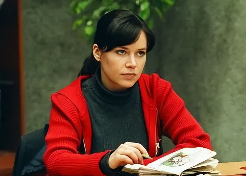 What impact does the connection between movies and the real world have ...