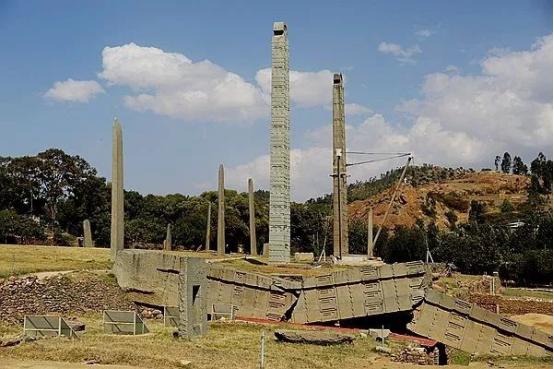 Primitive tribes and African prairie, feel the exotic customs together ...