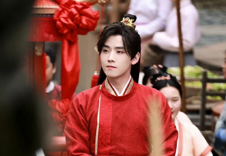 "Shangyuan Splendid" was launched, Meng Ziyi and Ren Hao were exploded ...