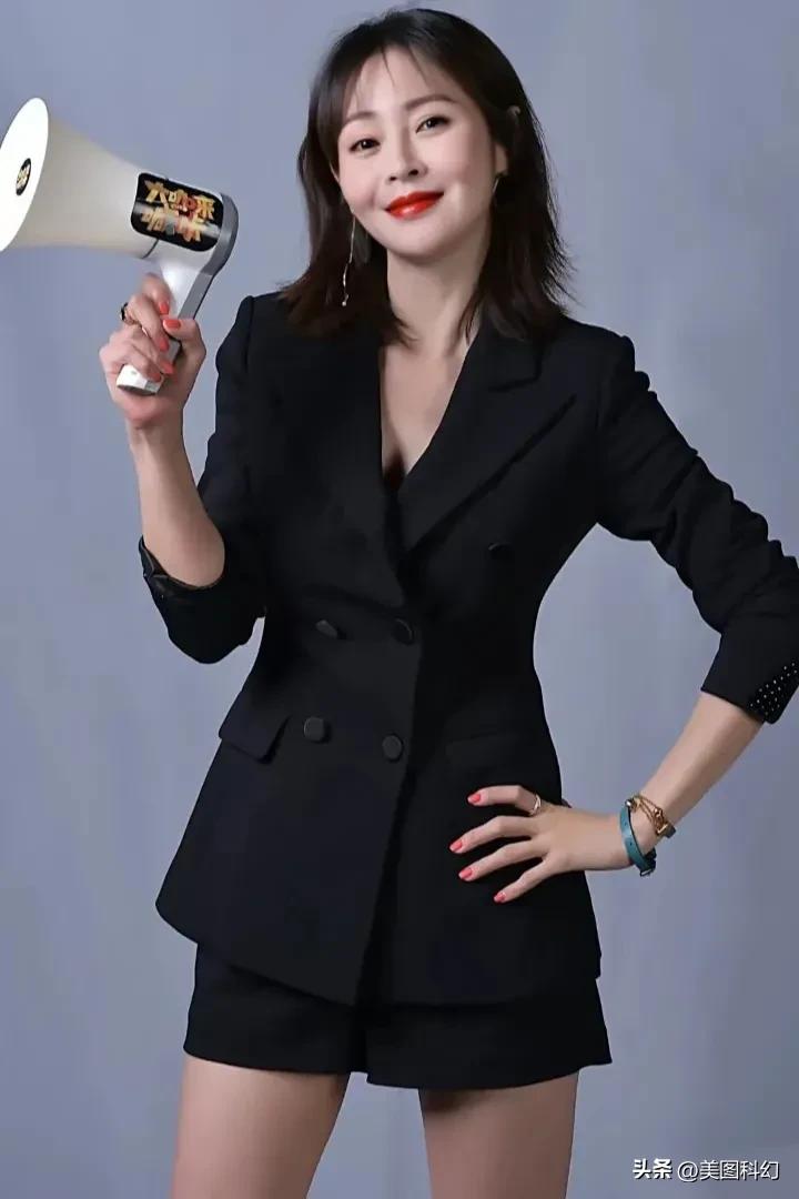 Naturally beautiful Yu Mingjia: Abandoning diplomats and becoming an ...
